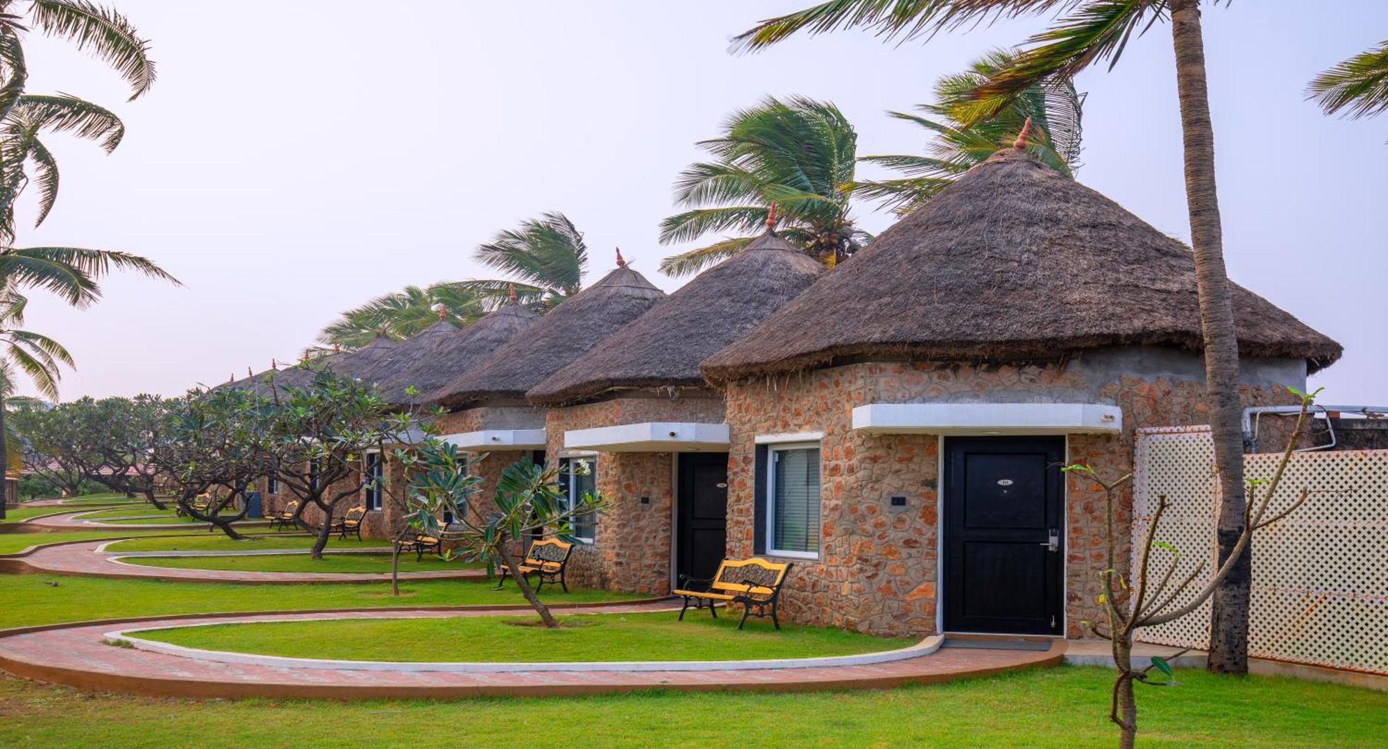 MGM BEACH RESORT | ⋆⋆⋆⋆ | CHENNAI, INDIA | SEASON DEALS FROM $130
